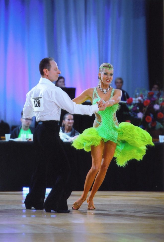 Darla Davies’ journey to ballroom dance champion after hip replacement ...